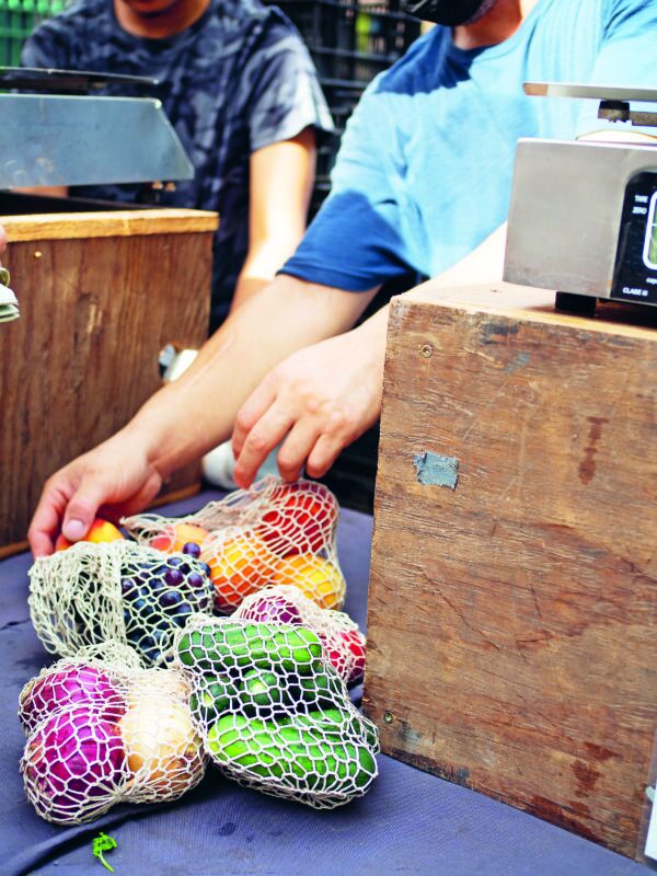 Simple String Bag on Homemade Knitting Loom - Tatter